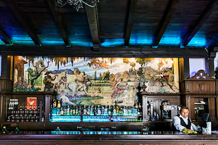 Inside the Historic Hotel Riviera – Riviera de Ensenada